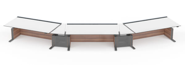 SystemDesk: Schreibtisch für Mehrbildschirm-Arbeitsplätze